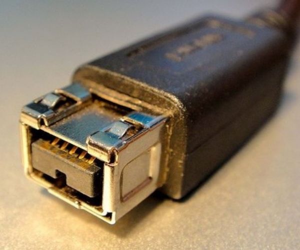 L'essentiel de la connectique FireWire | Guide Materiel.net